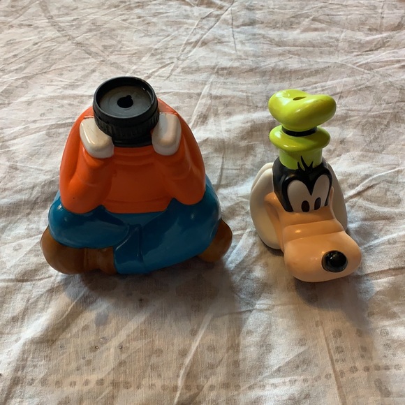 Disney | Kitchen | Disney Plastic Goofy Drink Travel Container 5 | Poshmark